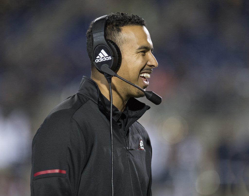 Demario Warren Signs Extension With Southern Utah Through 2022 - SUU News