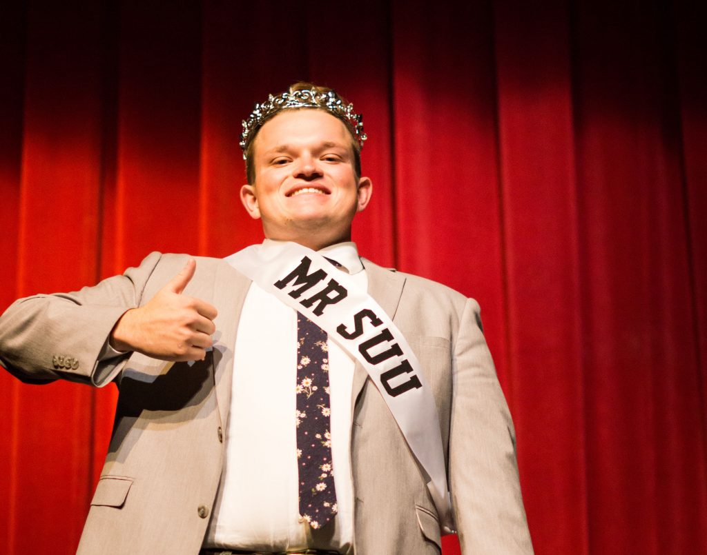 Yo-Yo Master Steals Hearts at Mr. SUU - SUU News
