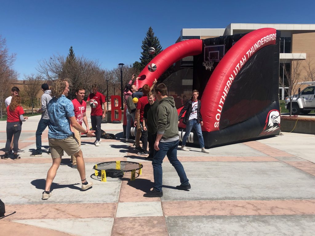 Students Mingle at Meet Your SUUSA - SUU News