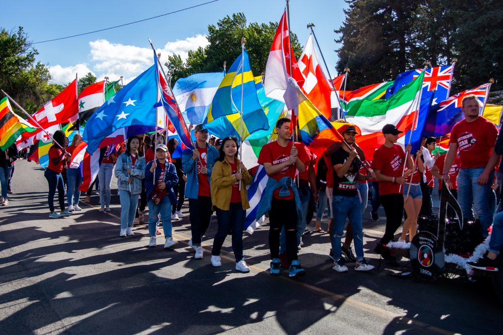 SUU's Annual Homecoming Parade Unites Community - SUU News