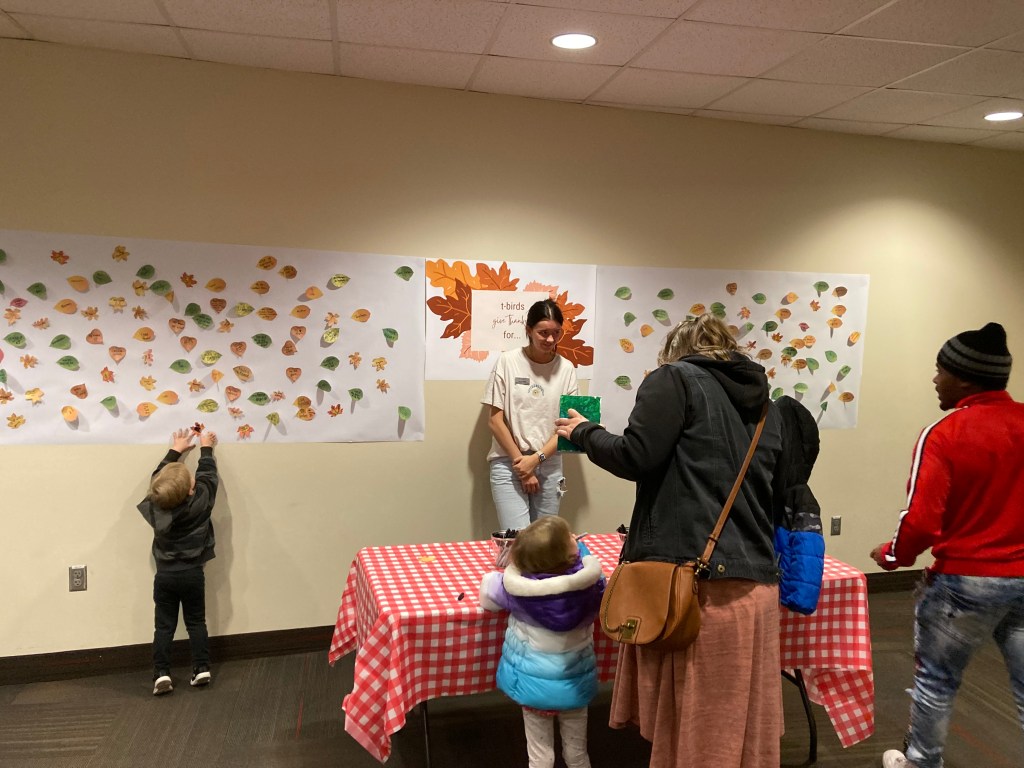 SUU students show off their artistic abilities at Thanks and Paints ...