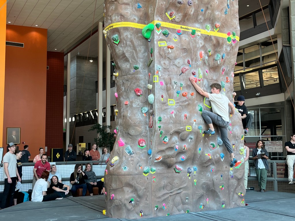 Students show out for 2023 bouldering competition - SUU News