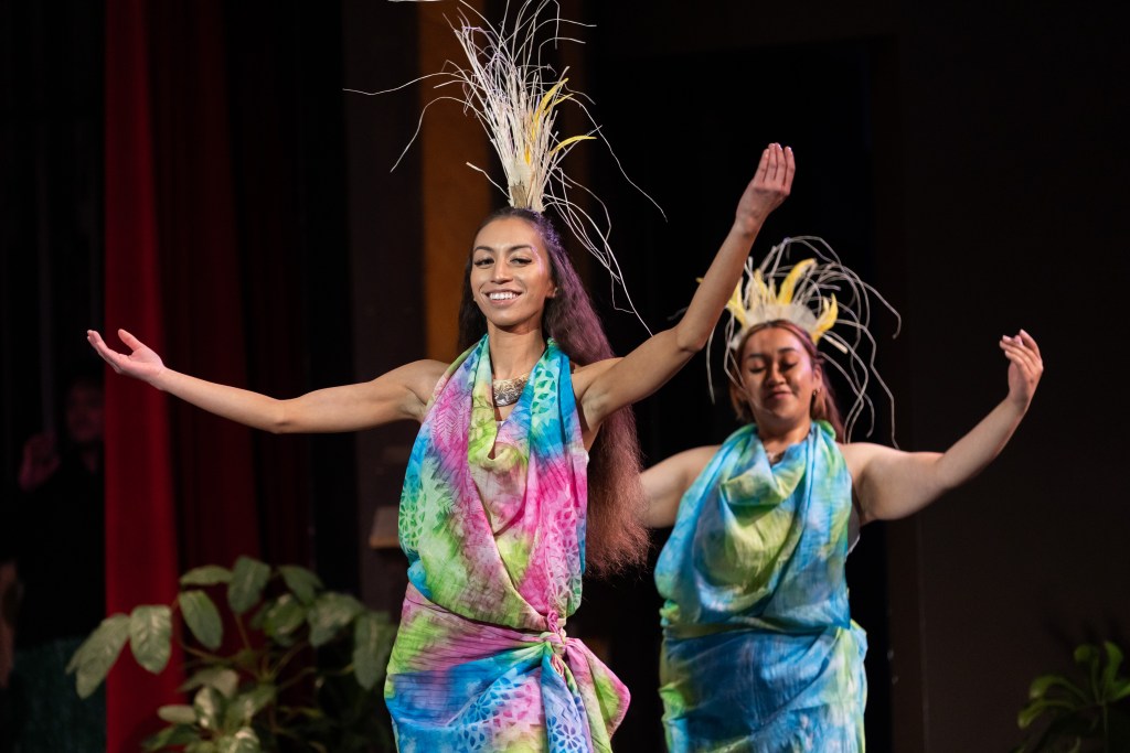 PISA annual showcase performance “Tales of Her Majesty” was a hit - SUU ...