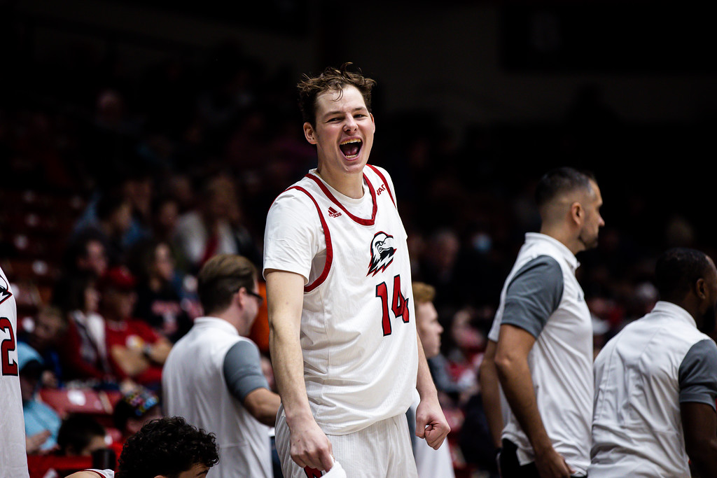 Thunderbirds advance after one-point victory over Utah Tech - SUU News