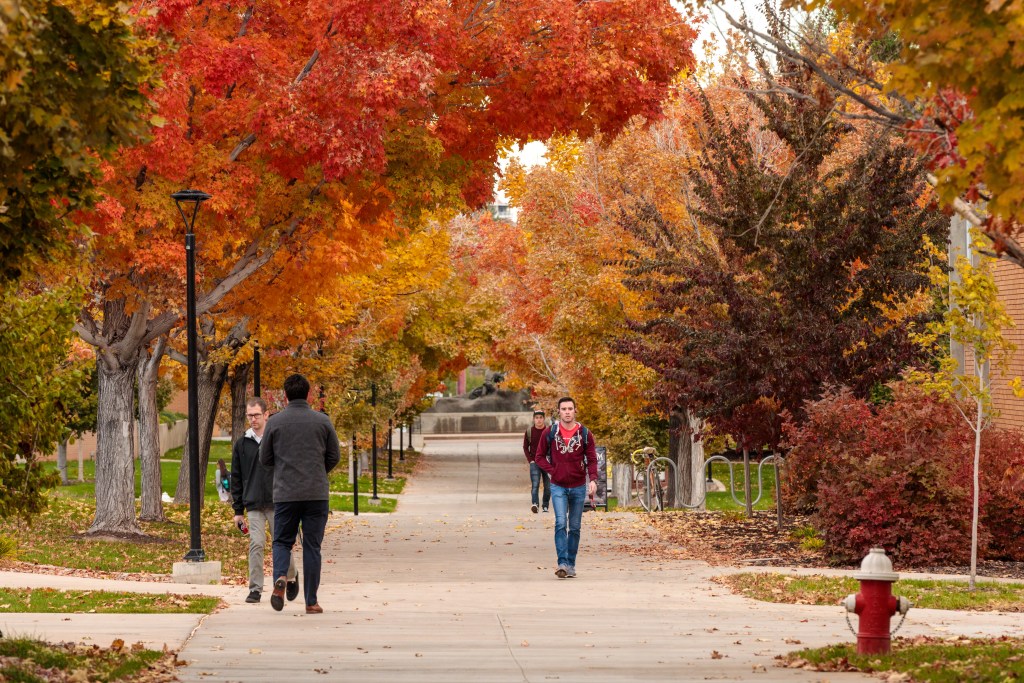 Why do leaves change colors? - SUU News