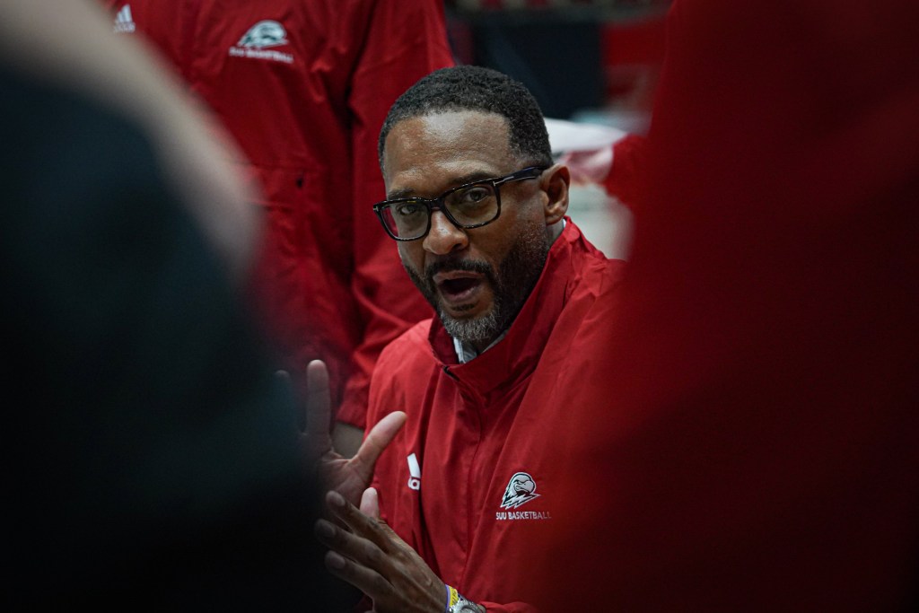 Rob Jeter to make SUU regular season debut against California State ...