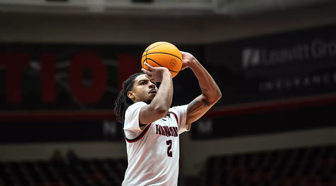 T-Birds can't secure win despite Logan Stephens' heroics - SUU News